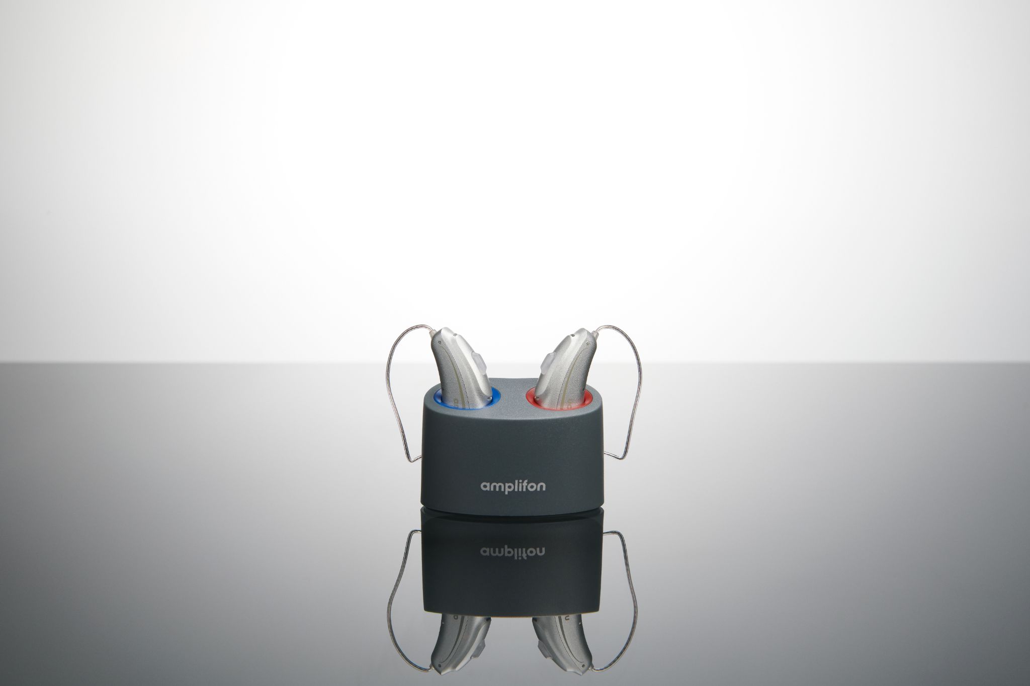 ampli-energy – Wiederaufladbare Hörgeräte mit Akku | Amplifon